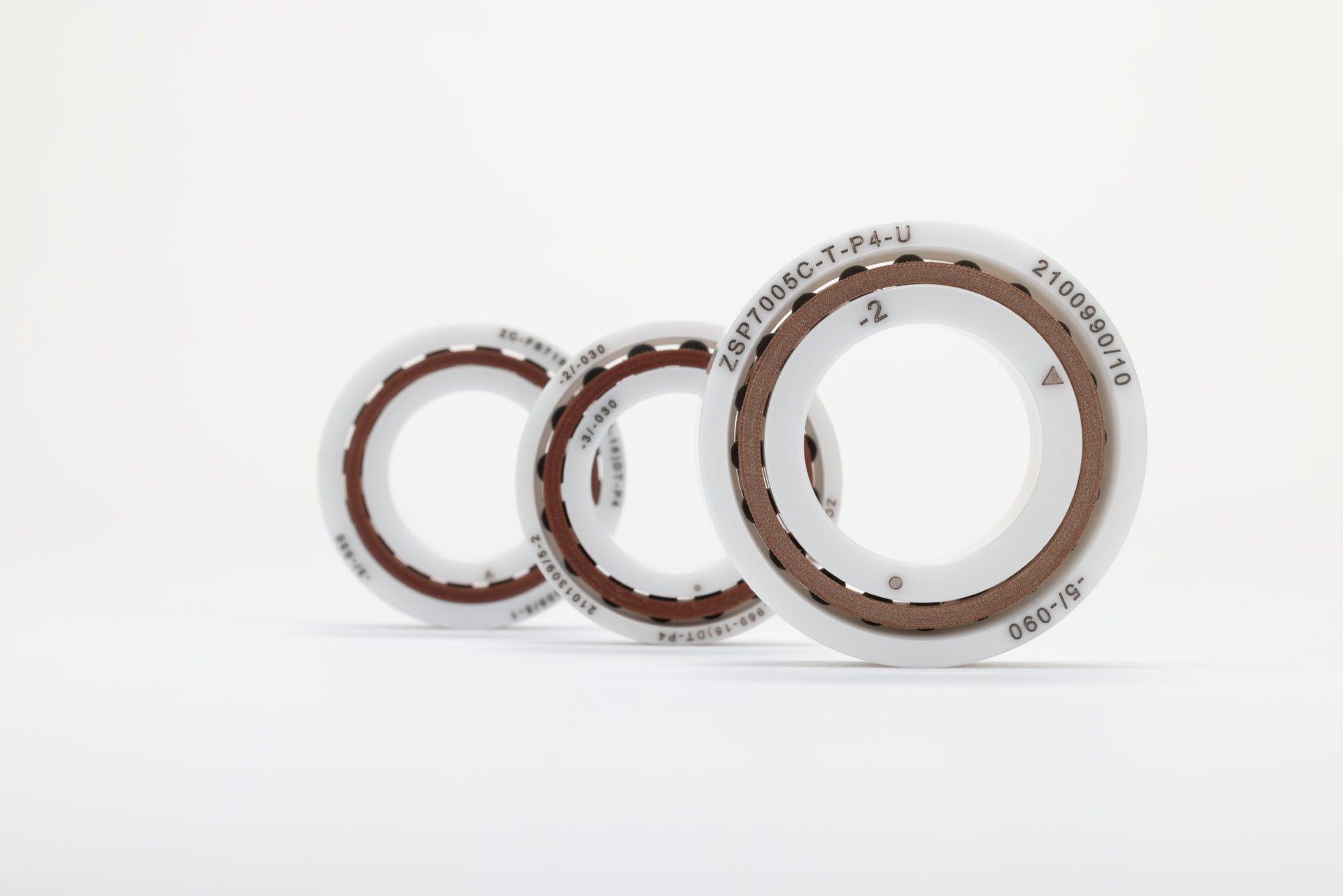 Ceramic Bearings to reduce friction: 6 facts to know | Lyra bearing